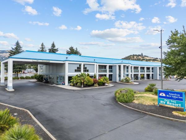 Americas Best Value Inn Phoenix Medford - 梅德福