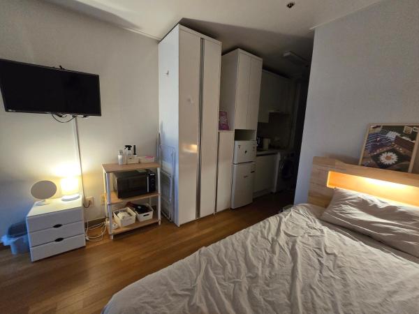The Closest To Metro, Sinchon Urban Nest For You! #신촌 #Sinchon #홍대 #Hongdae - Séoul