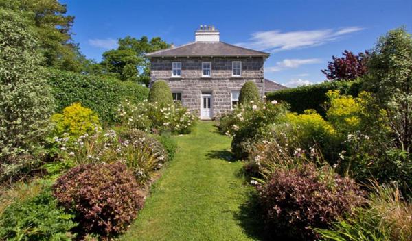 Church Farmhouse - Castle View (4 Bedroom) & Church View (2 Bedroom) - Isle of Man