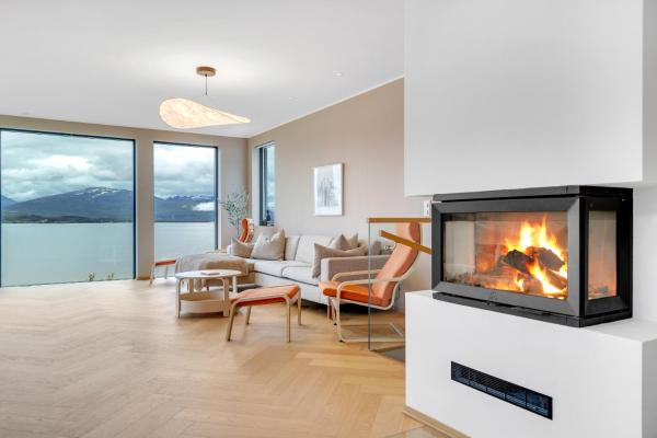 Villa Fløylia - Luxurious With Sauna & Sea View - Tromsø