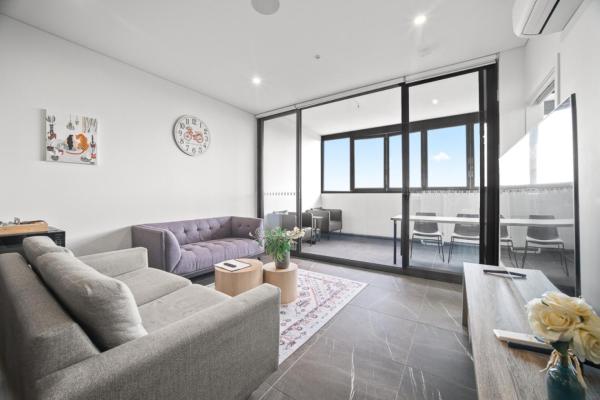 Green Skyline View2br Close To Easter Show - Sydney