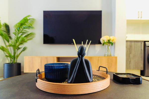 Urban Sage - Modern Studio In Sarona City, Gaborone - Free Parking,pool & Wifi - Gaborone