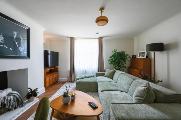1 Bed - Sleeps 2 - Near Beach - Parking - Kent