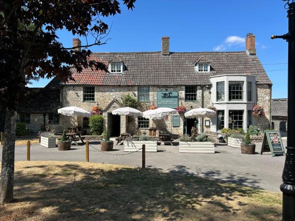 The Horse And Groom Inn - Malmesbury