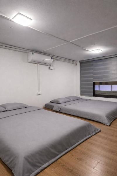 Ho Guom Hostel - Hanoi