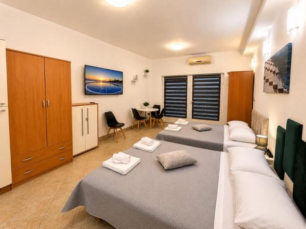 Central Garden Studio, Walk To Old Town - Zadar