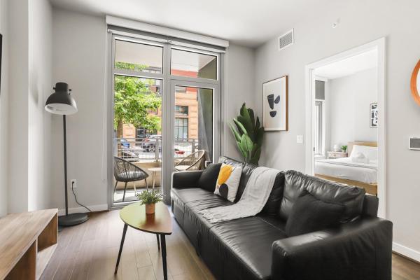 Stylish Apt Near Dc & Metro - Pool & Gym - Arlington, VA
