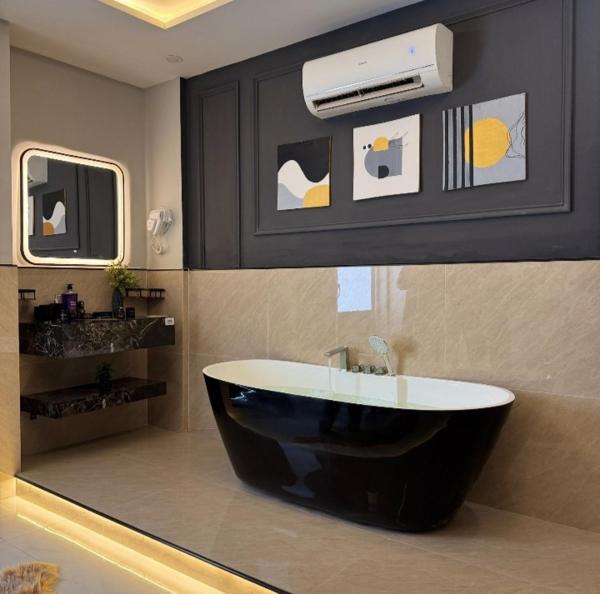 Jacuzzi Apartment - Lahore