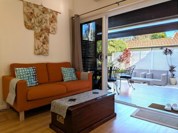 Fabulous Coogee Randwick Garden Apartment 10b - Randwick