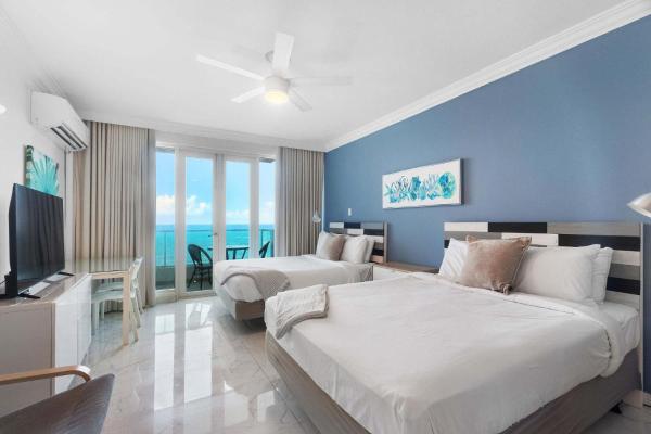 Triple Balcony 3br Apartment - Scenic Lagoon Views - San Juan