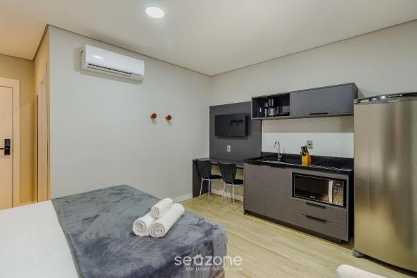 Studio Cond. C/ Piscina Prox Merc. Público Tco0409 - Porto Alegre
