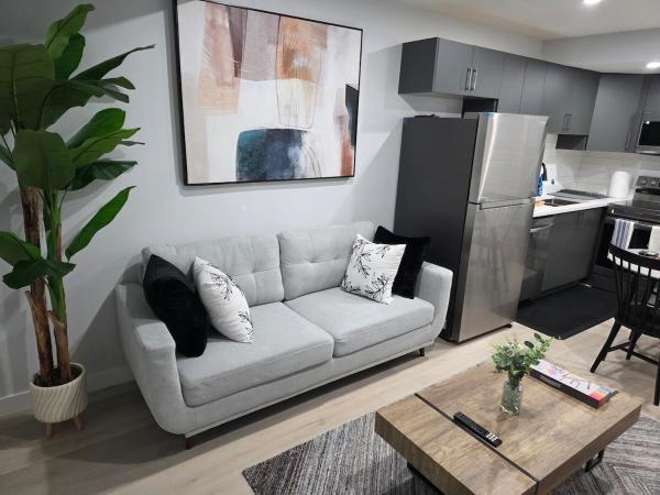 Emerald Nest - A Blend Of Comfort And Style - Saskatoon