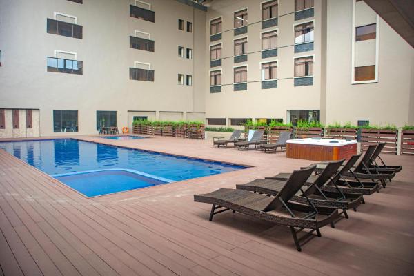 Aglow Hotel Harbor Bay Batam - Batam