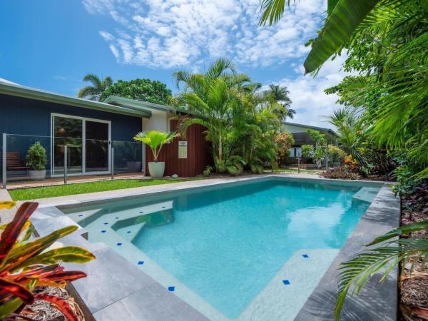 Mango Wood Villa - Tropical Coastal Living - Queensland