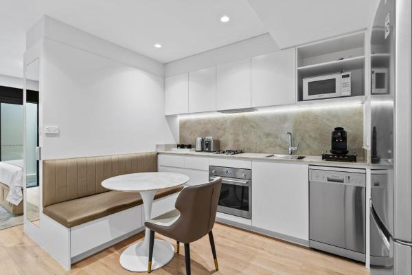 Designer Studio Near Scg, Allianz & Oxford St - North Sydney