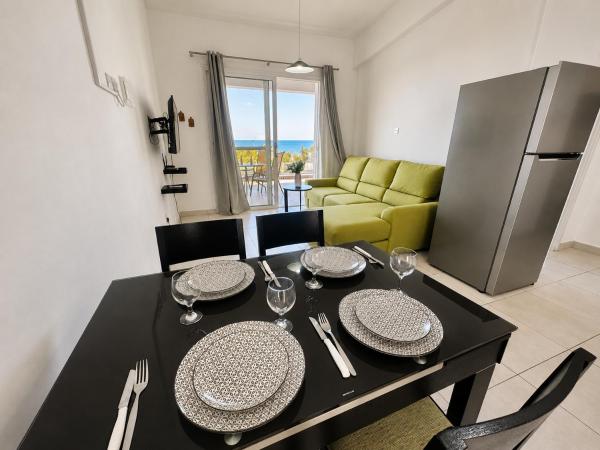 Beach Breeze Bliss - A Radiant Coastal Apartment - Protaras