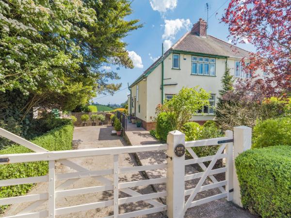 Bryn Tor - The Gardener's House - Chesterfield