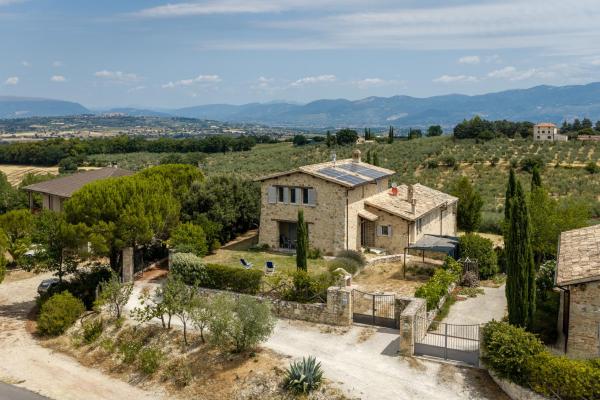Il Casale Al Colle, Private Garden, Hills View - Montefalco