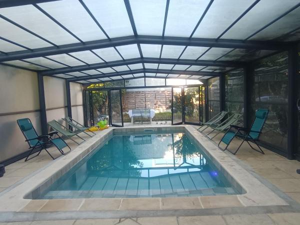 Private Heated Pool Sauna Ground-floor Accommodation Near Paris - Drancy