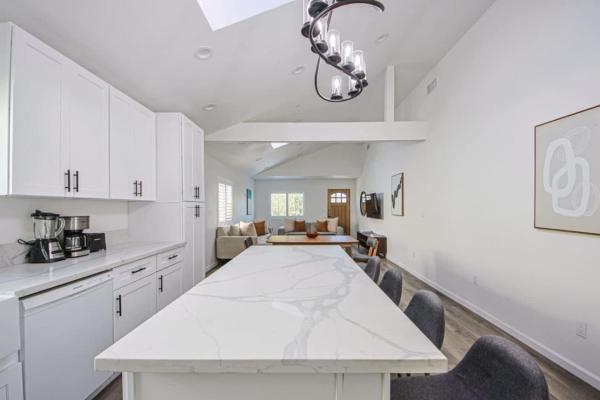 Cozy Westside Retreat 10 Min To Venice Beac - Santa Monica, CA