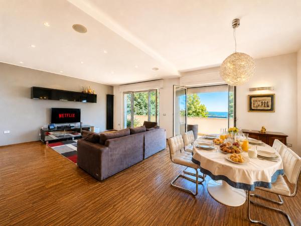 Alcyone 261 Seafront - Fronte Mare Con Balcone Vista Mare, 2 Camere 2 Bagni, Posto Auto - Chieti