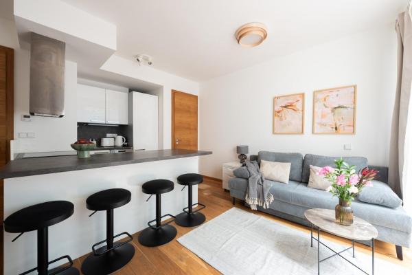 Peaceful Terraced Apartment With Free Parking By Easybnb Premium - Praga