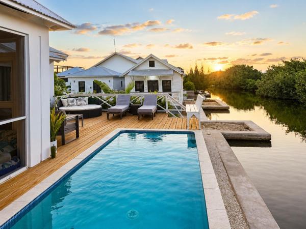Casa Serena And Mistico Beach Club Plus Boat Shuttle - Belize