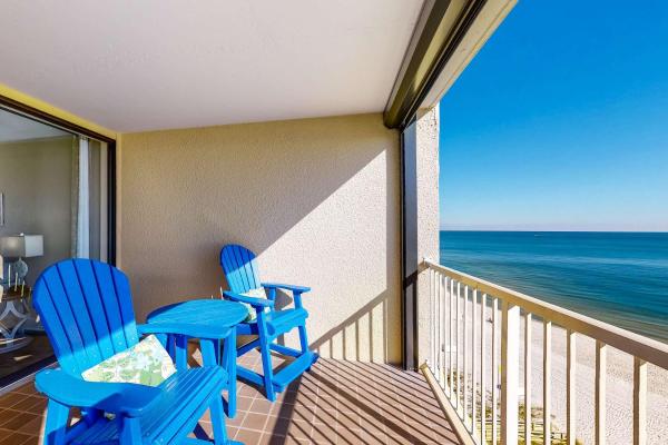 Dreamy Beach Condo With Water Views Balcony Pool & Beach Access - Orange Beach, AL
