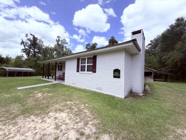 Farm House Stay With Soaking Tub And Hot Tub Barn - Hammond, LA