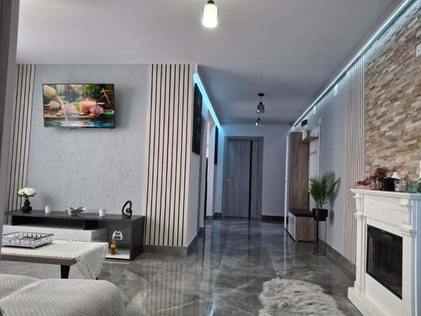 Aly Central Delux Apartment - Simeria