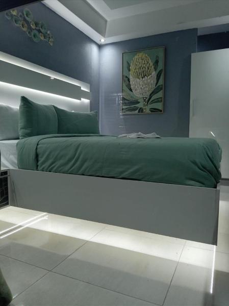 Golden Highway Guesthouse Sharpville - Vanderbijlpark