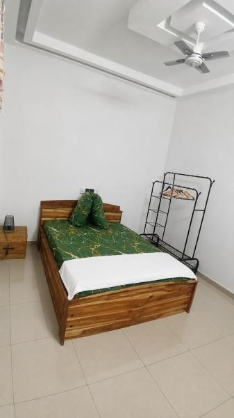 Chambre Avec Brasseur Nº 002 - Lomé