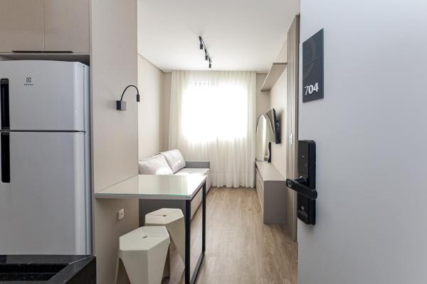 Apartamento 704 - Zion · Apto No Centro P/4 | Wi-fi, Academia & Coworking - Curitiba