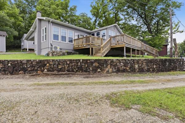 Lake Views, Private Dock, Paddle Boards & Bunk House - United States