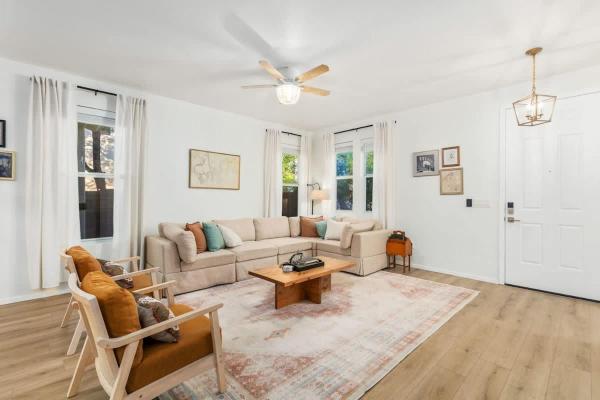 Peaceful 2 Story Home-pet Friendly - Tucson