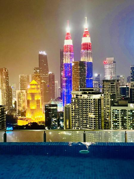Luxe Sky Pool 2 - Kuala Lumpur