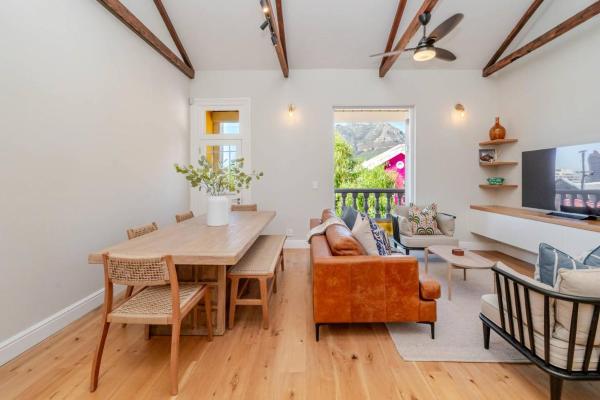 Piccadilly House Bo Kaap Gem With Pool - Camps Bay