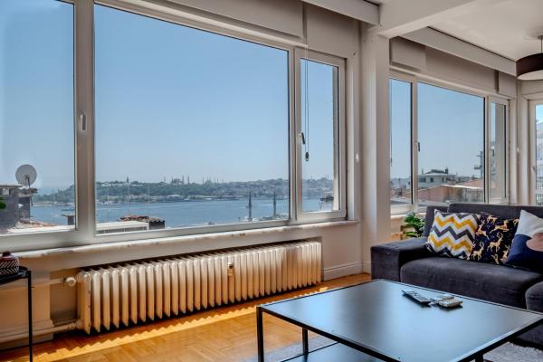 Bosphorus View - 5 Bedrooms - 2 Bathrooms - Elevator - Central Location - Estambul