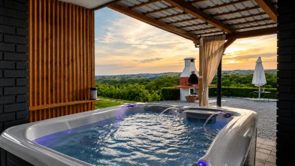 Vineyard Cottage With Jacuzzi & Hobbit Sauna By Destination Green Croatia - Ljutomer