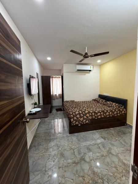 Premium Cozy Couple-friendly Room - Ac - Parking - Wi-fi - 