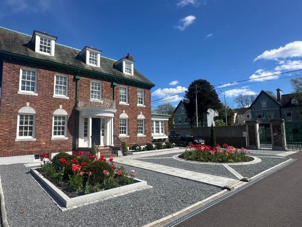 Historic American Garden Home In Cork - Cork