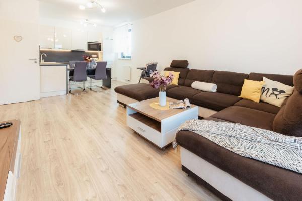 Bnb Trnavska Apartment With Garage And Balcony - Bratislava