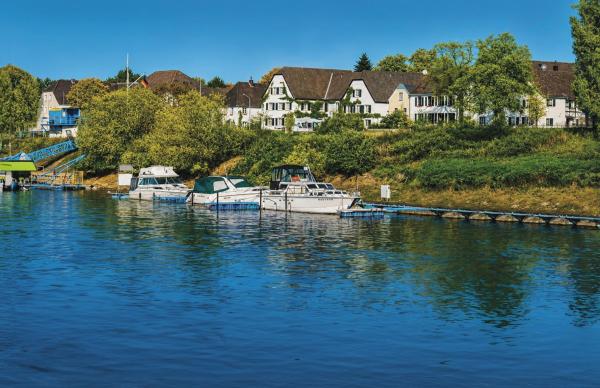 Rhein River Guesthouse - Direkt Am Rhein - Hilden