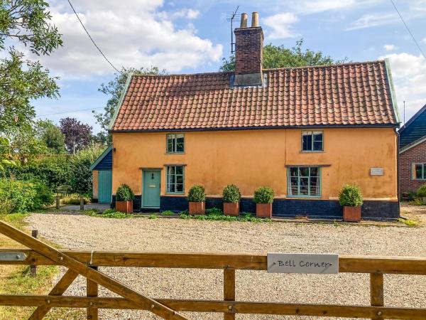 Bell Corner Cottage - Norfolk