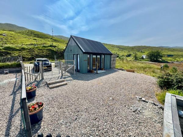 The Loom Shed - Harris
