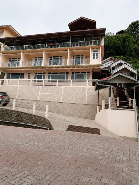 Clouds Hotel And Restaurant - Sikkim
