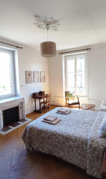 Particulier & Pro - 4 Chambres - 8 Pers - Jaude Avec Parking Privée - Clermont-Ferrand