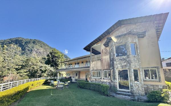Casa Ampla Com Jardim E ÁRea Gourmet - Teresópolis