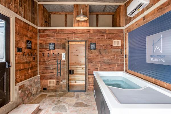 High West Spa House Retreat 3 Residences - Glenwood Springs, CO