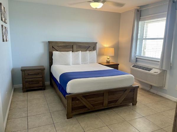 Beachgate Condo Suites And Hotel 537a537b Condo - Port Aransas, TX